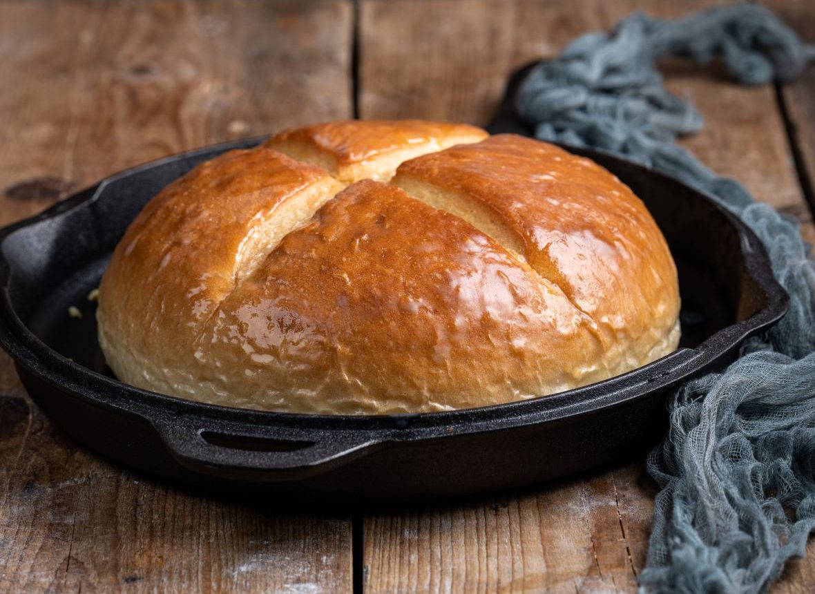 Preizkusi recept za kruh iz ponve - Argeta